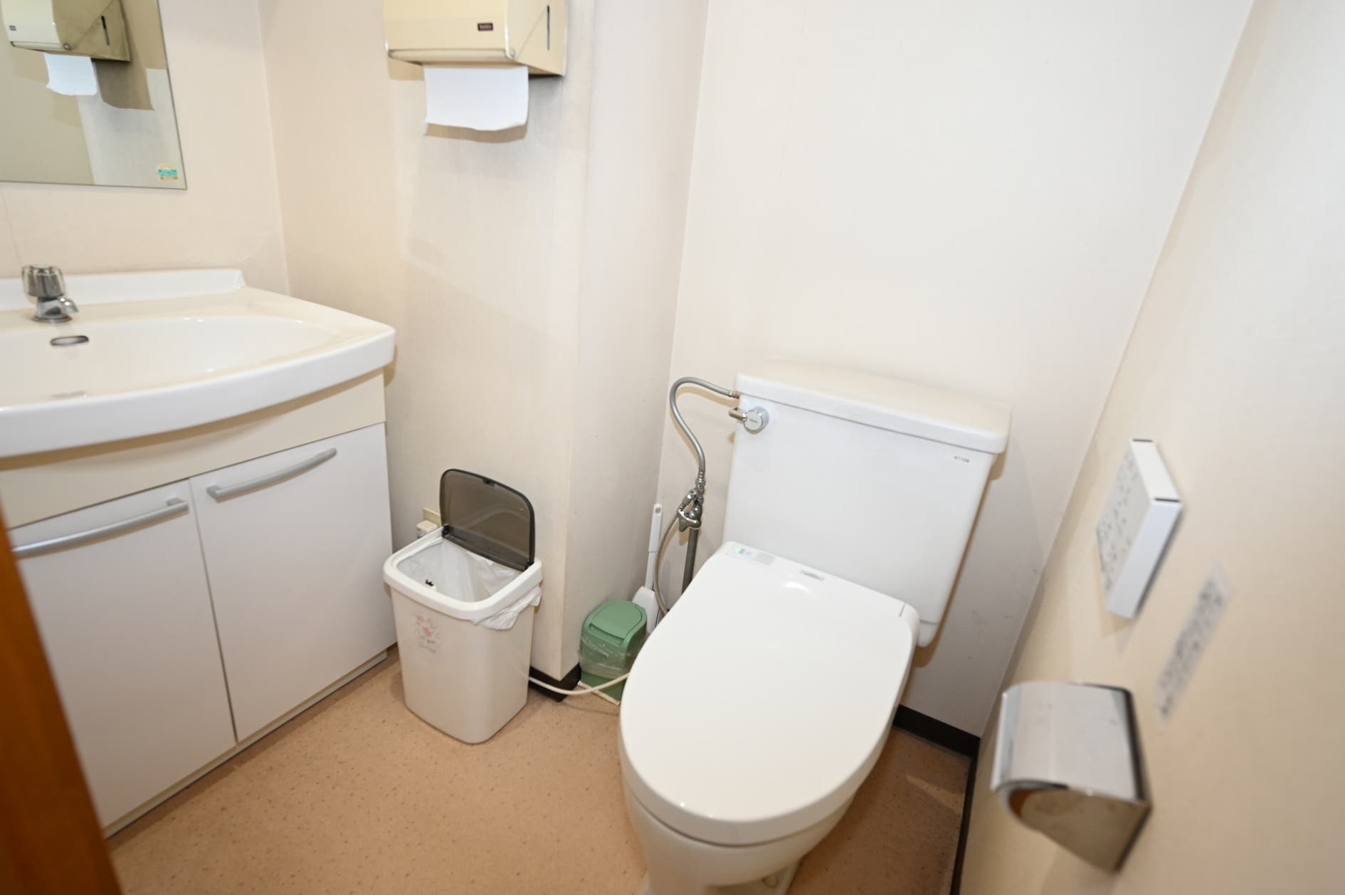 【杵家彌七 長唄・三味線教室】　代官山駅徒歩４分・恵比寿駅徒歩８分の大広間の写真14