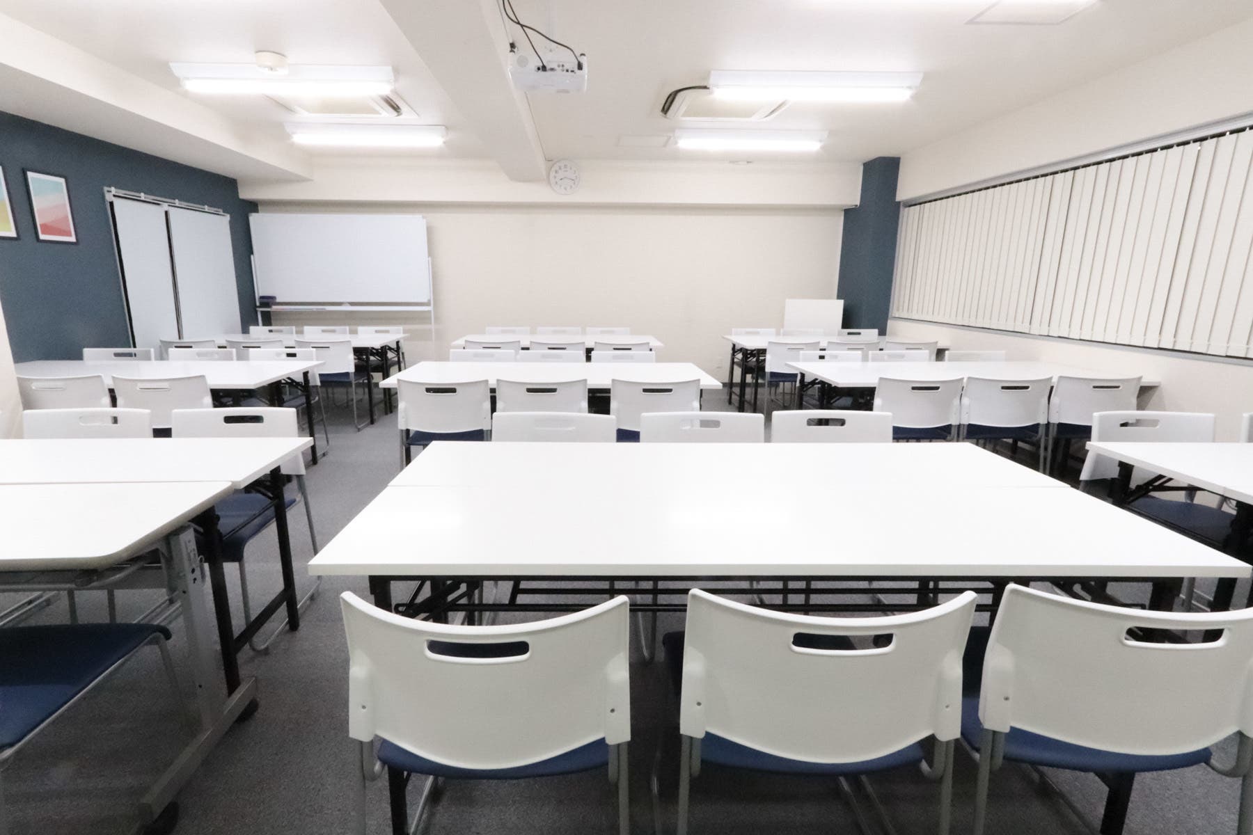 【田町駅1分！三田駅30秒！53名利用可！】プロジェクター・ホワイトボード・WiFi無料！ふれあい貸し会議室 田町No44の写真10