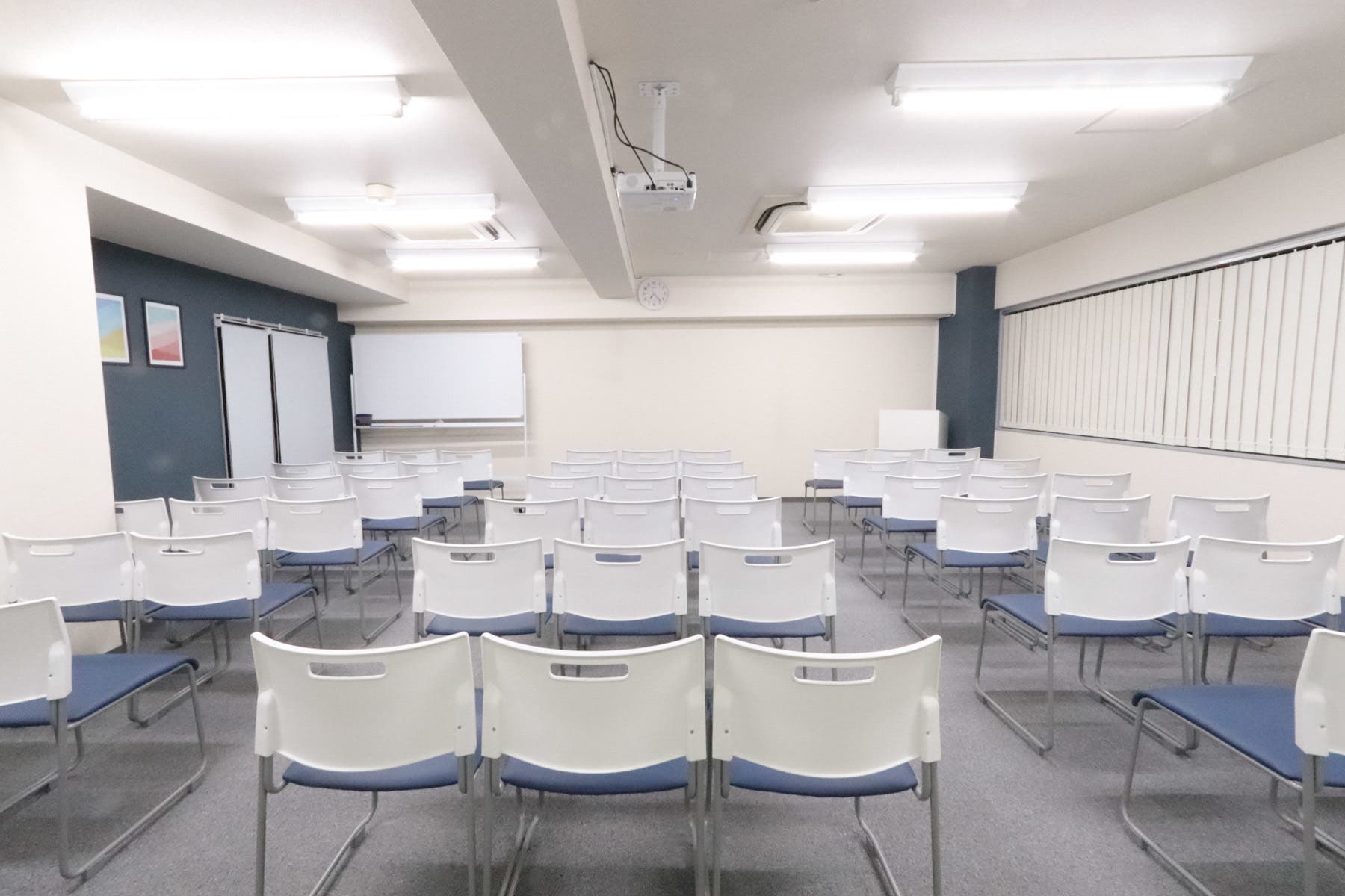 【田町駅1分！三田駅30秒！53名利用可！】プロジェクター・ホワイトボード・WiFi無料！ふれあい貸し会議室 田町No44の写真18