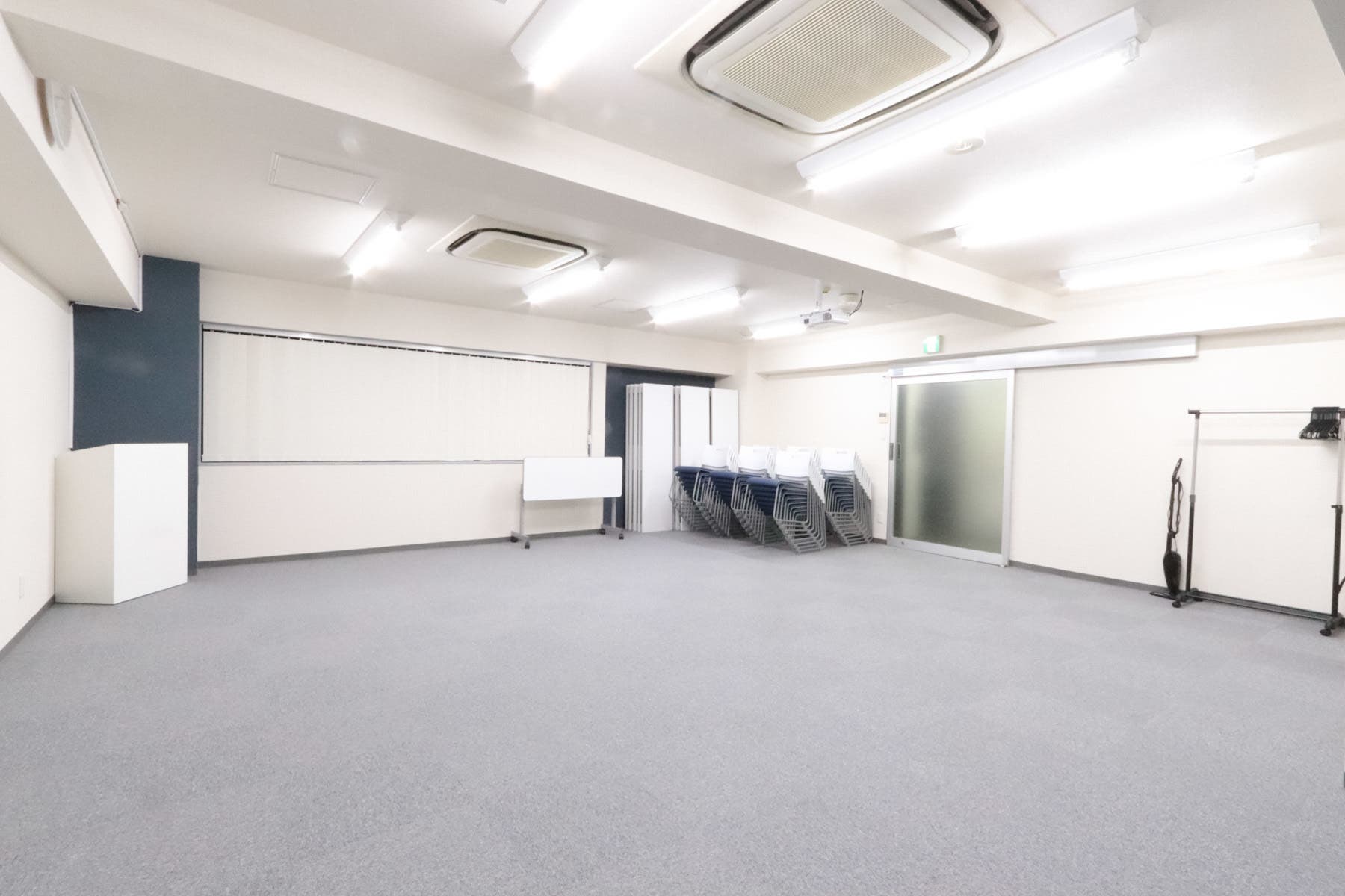 【田町駅1分！三田駅30秒！53名利用可！】プロジェクター・ホワイトボード・WiFi無料！ふれあい貸し会議室 田町No44の写真21