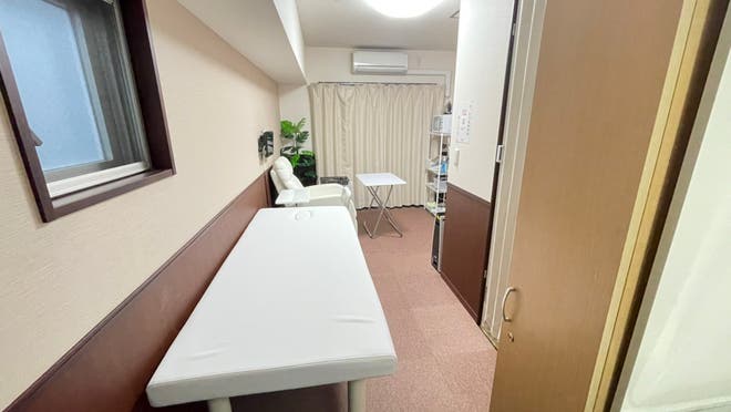 <ひふみサロンスペース504>天満橋駅からまっすぐ!備品充実!リクライニングチェア/施術用ベッドあり♪マッサージ/整体/ネイルの写真4