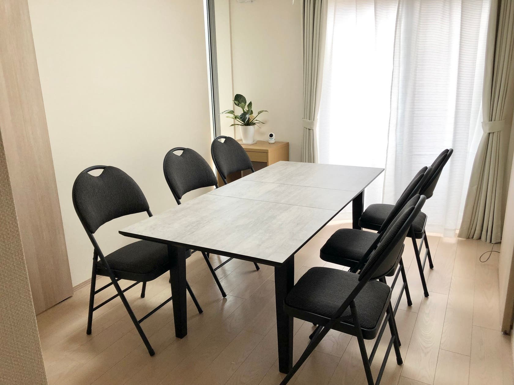 高島町駅から徒歩5分の小さな会議室の写真7