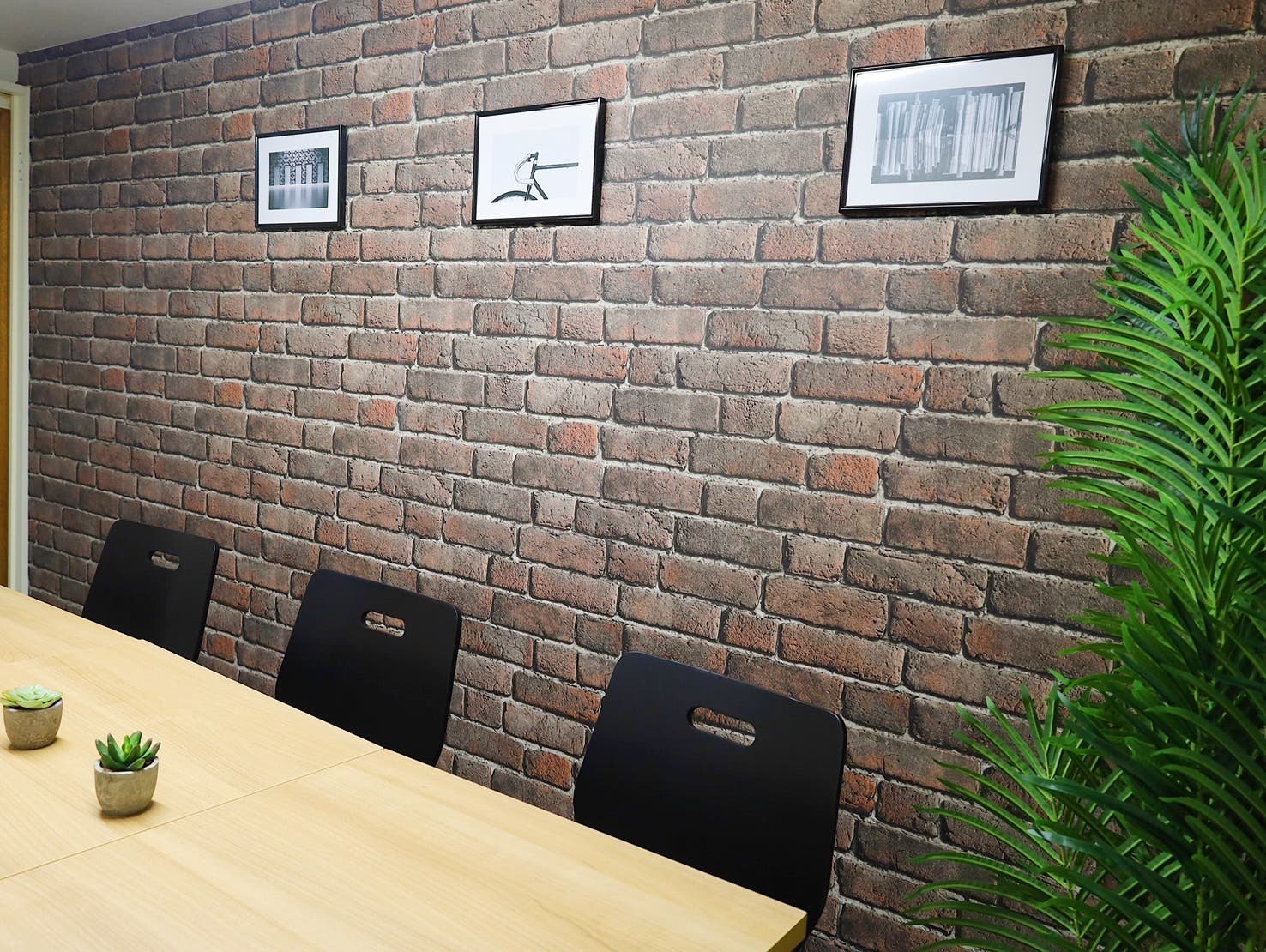 【神田駅1分！8名利用可！】綺麗な室内！WiFi・プロジェクター・ホワイトボード全て無料！ふれあい貸し会議室 神田Aの写真5