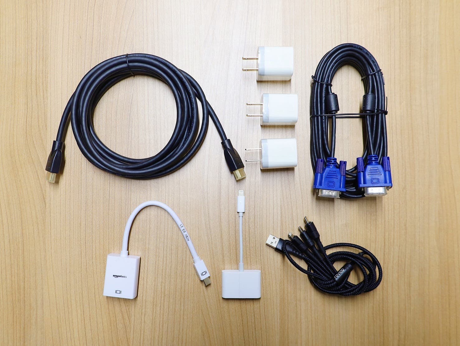 【神田駅1分！8名利用可！】綺麗な室内！WiFi・プロジェクター・ホワイトボード全て無料！ふれあい貸し会議室 神田Aの写真12