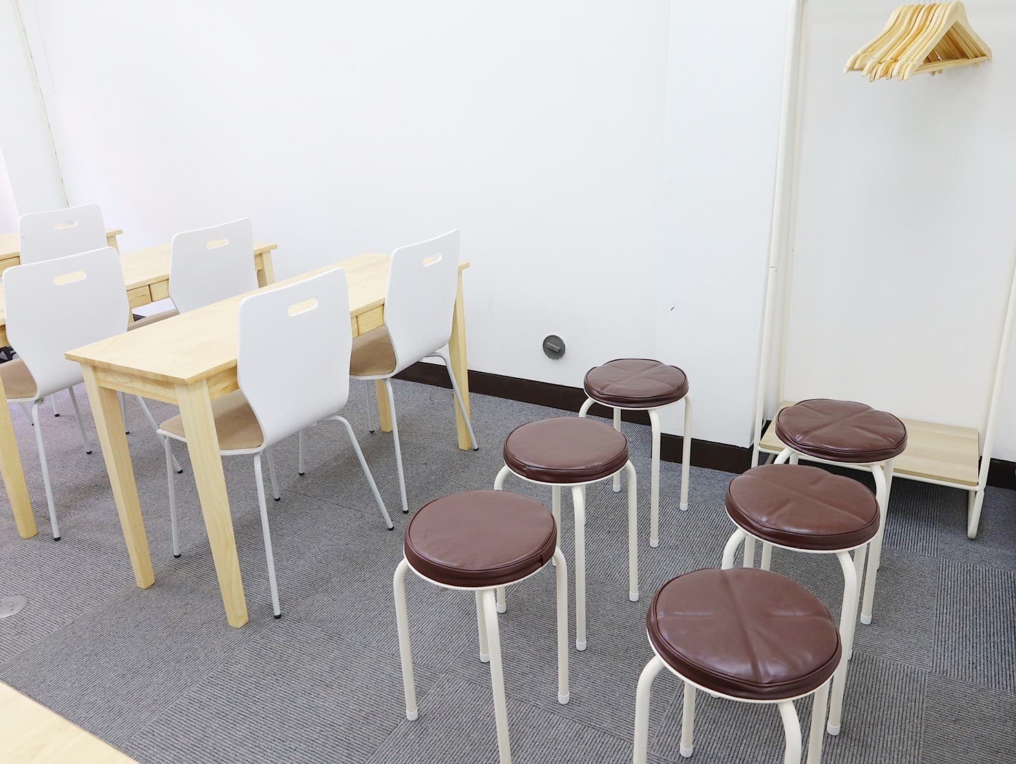 【水道橋駅2分！20名】WiFi・プロジェクタ・ホワイトボード無料！ふれあい貸し会議室 水道橋Aの写真6