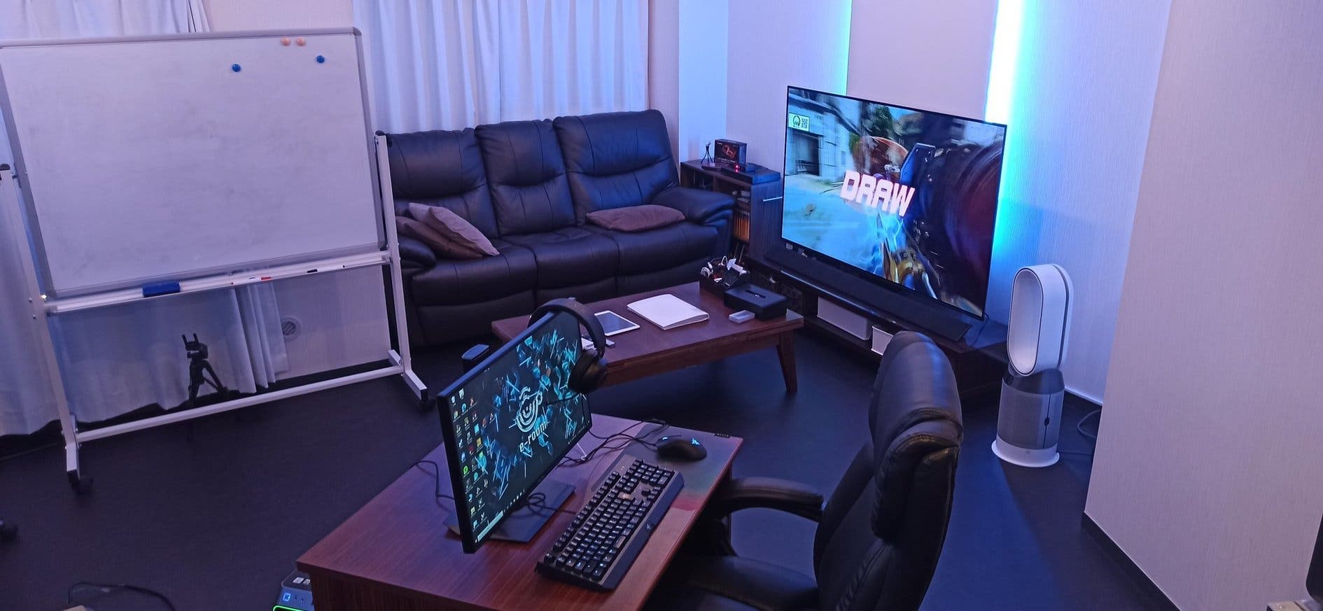 新宿 ゲーミングPC五台完備のレンタルスペース【HYGe-Room】の写真18