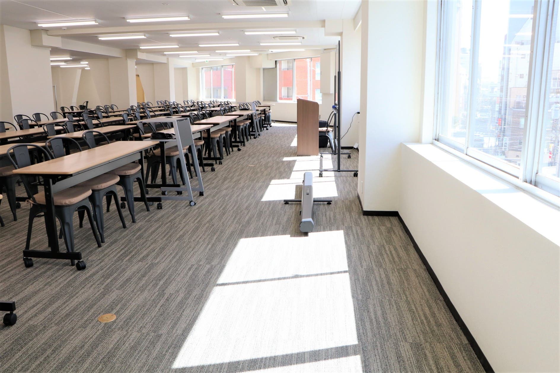 会議室【 蒲田駅 3分】オプション料金0円で設備・備品使い放題♪WiFi無料！清掃・消毒で衛生面も安心♥便利な駅近の写真6