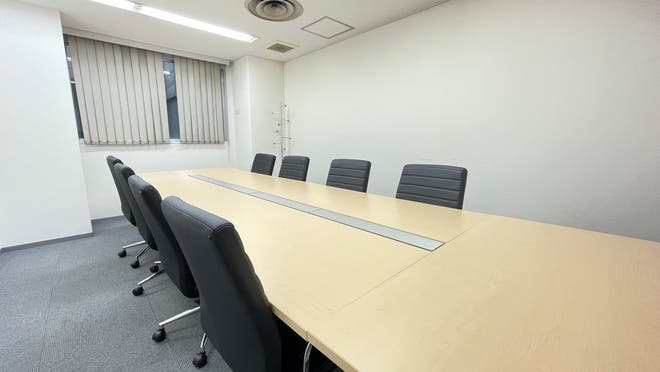【BIZcircle谷町四丁目】谷町四丁目駅3番出口すぐ!6名用貸会議室。受付スタッフ有の写真4