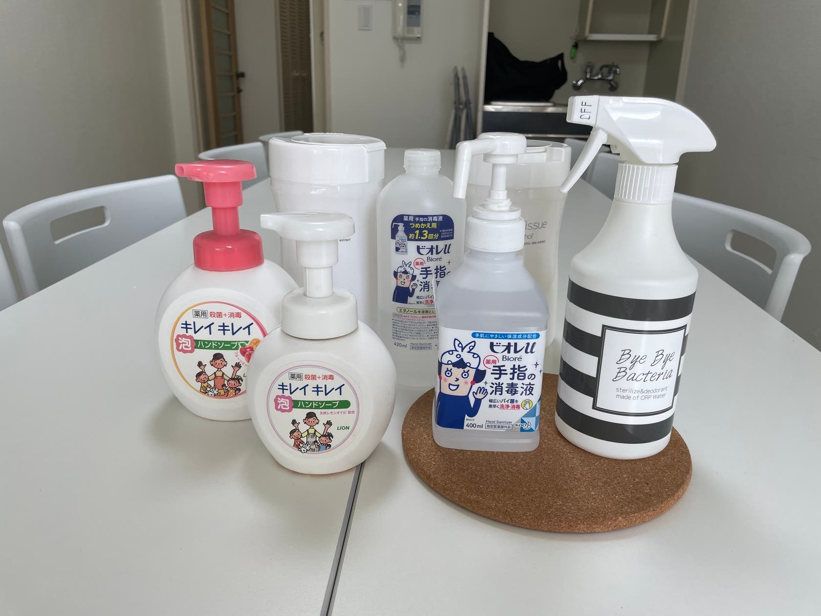 1号店//北口パルコ目の前【即予約可・高速度WiFi・除菌完備】各種教室、会議、商談、面接、撮影、ボードゲーム等に最適スペースの写真17