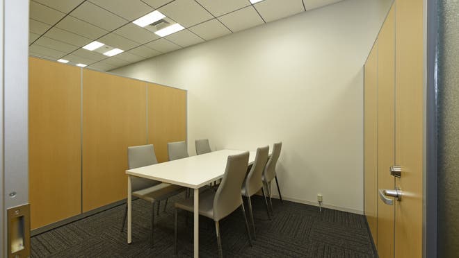 ⭐️【6名会議室】⭐️川崎駅から徒歩2分のタワービル!スタッフ常駐のため安心してご利用いただけます!✨Wi-Fi有りの写真3