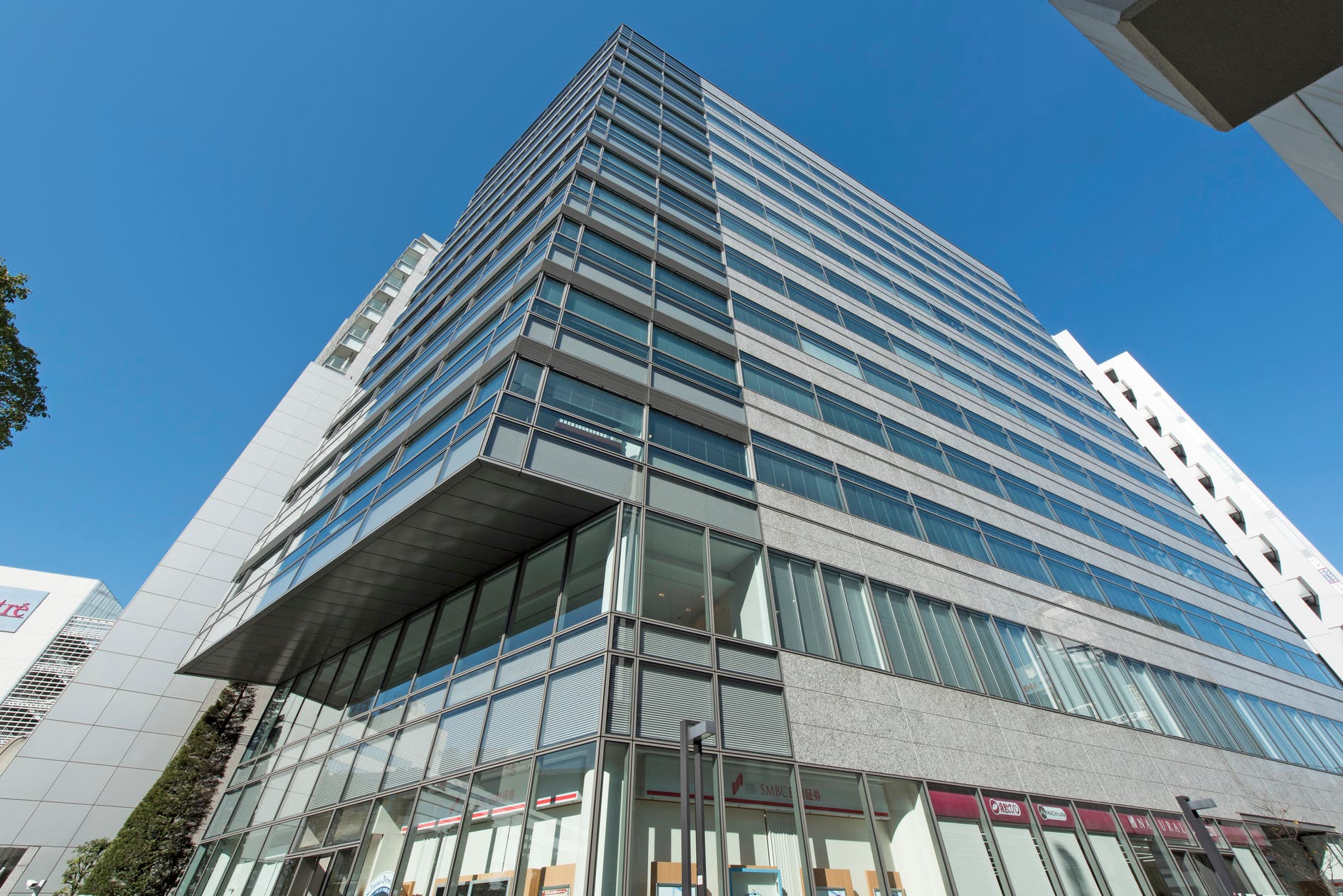 ⭐️【6名会議室】⭐️川崎駅から徒歩2分のタワービル！スタッフ常駐のため安心してご利用いただけます！✨Wi-Fi有りの写真5