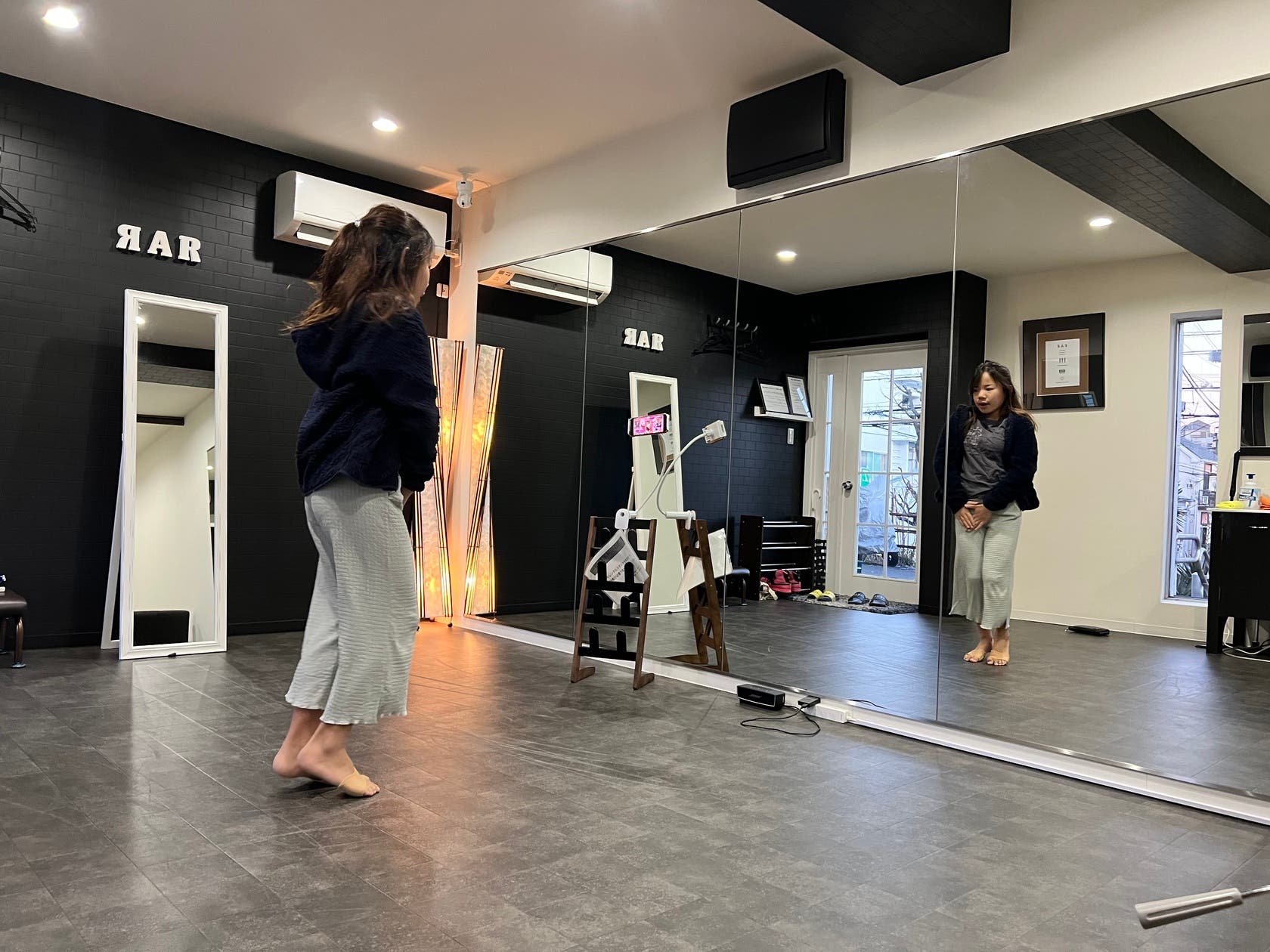 町田市木曽東にある大型ミラー設置のレンタルスペースの写真19