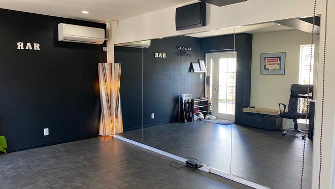 町田市木曽東にある大型ミラー設置のレンタルスペースの写真25