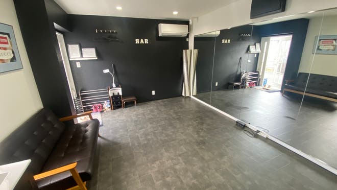 町田市木曽東にある大型ミラー設置のレンタルスペースの写真12