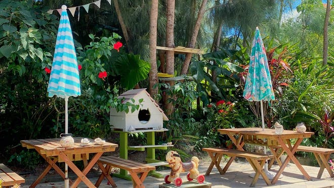 白い暖炉やトイピアノがあるレンガ白壁のかわいいコテージ。撮影に。の写真11