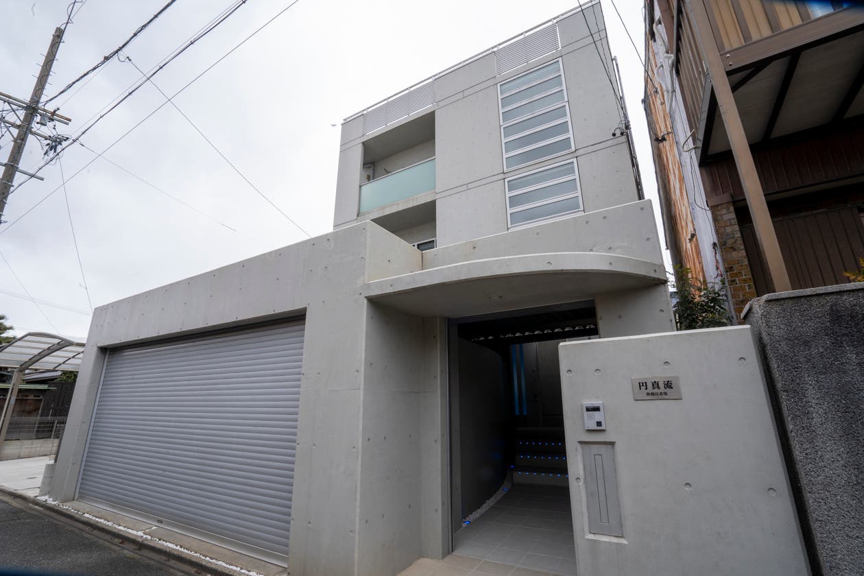 【上質空間】名古屋の熱田にOPEN！自然光で白壁白床の上品な空間・青色LEDで暗闇も雰囲気満点！空調万全！撮影・ヨガ・習い事などの写真30