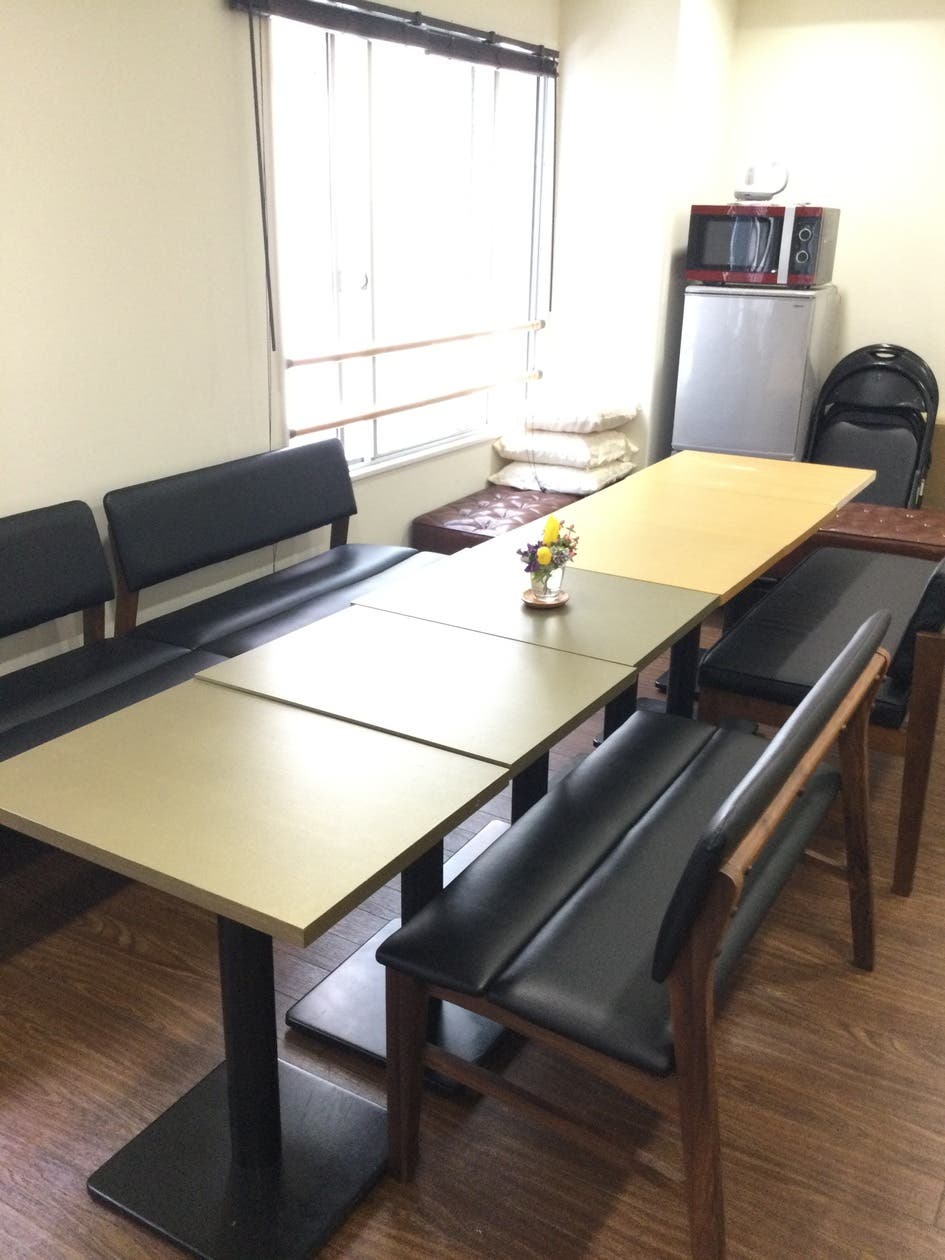 広島三越&胡町電停から徒歩1分✨広いスタジオ&スペース✨全身鏡が壁２面✨ヨガマット無料貸出し✨ダンスの写真12