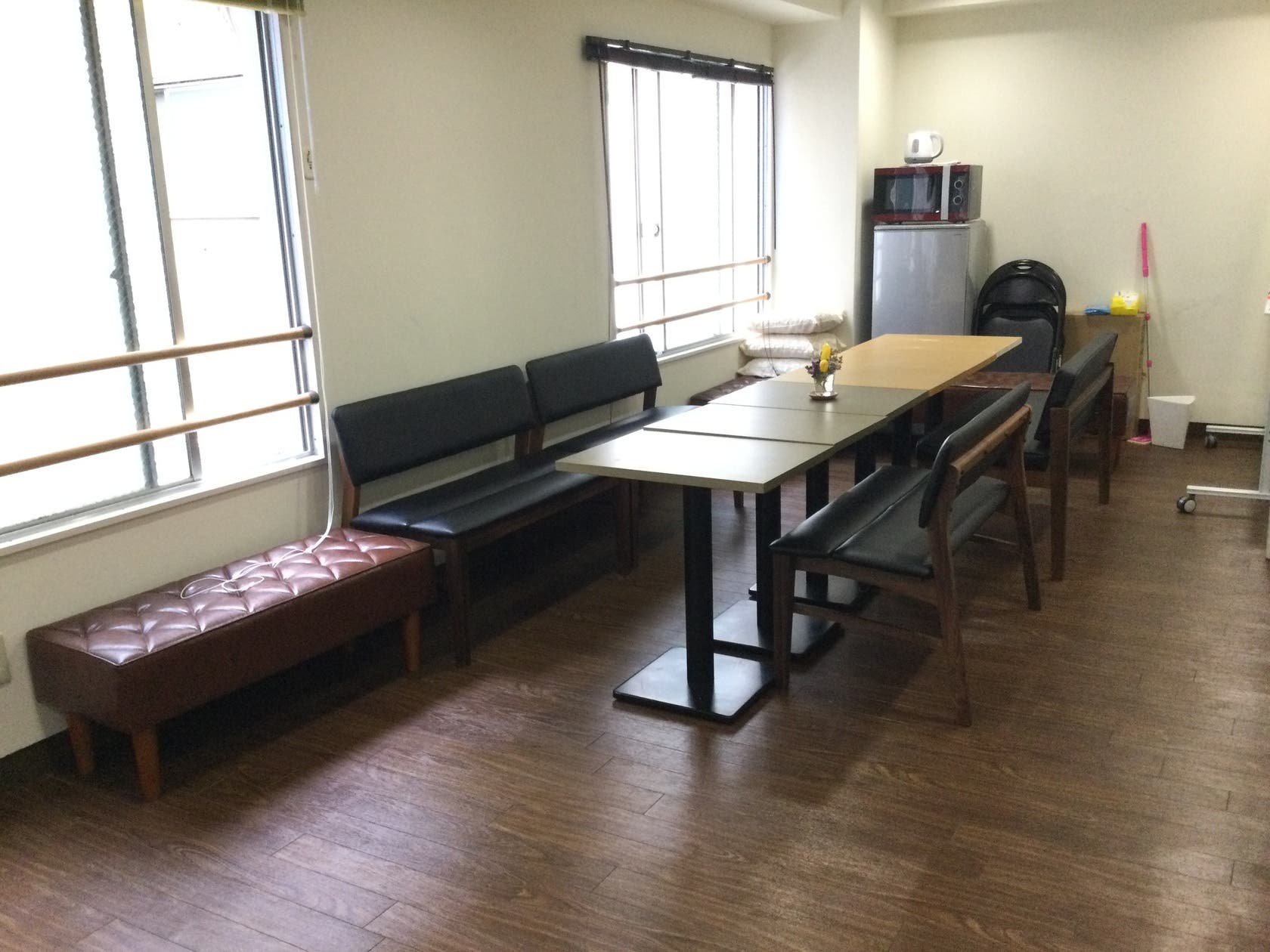 広島三越&胡町電停から徒歩1分✨広いスタジオ&スペース✨全身鏡が壁２面✨ヨガマット無料貸出し✨ダンスの写真13