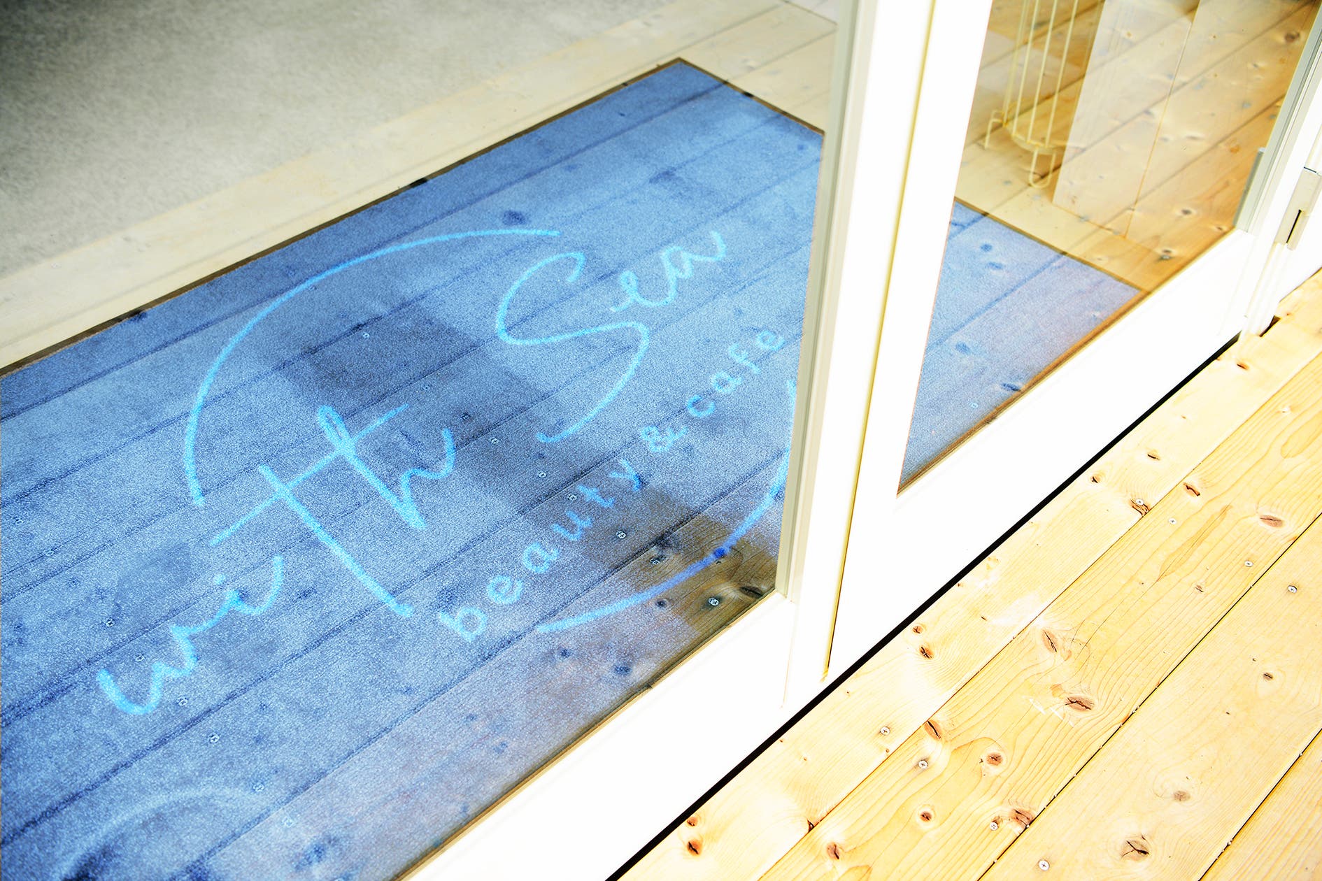 【Withsea鵠沼】１Fオープンスペース（オープンスペースの為、他のお客様の出入りあり）/ワークショップ・展示会・撮影の写真12