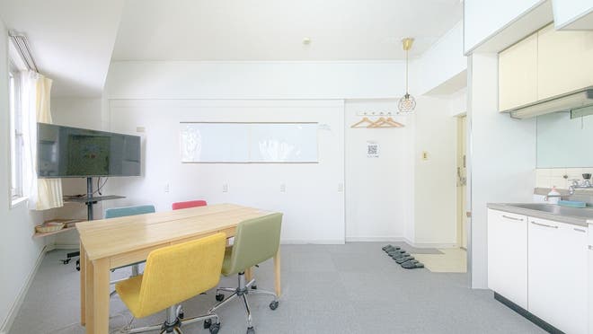 <カラフル会議室🌈札幌駅前>【室内動画あり】⭐️インボイス対応⭐️自然光 ⭐️広く(20㎡)明るい(南向窓)⭐️札幌駅を一望の写真8