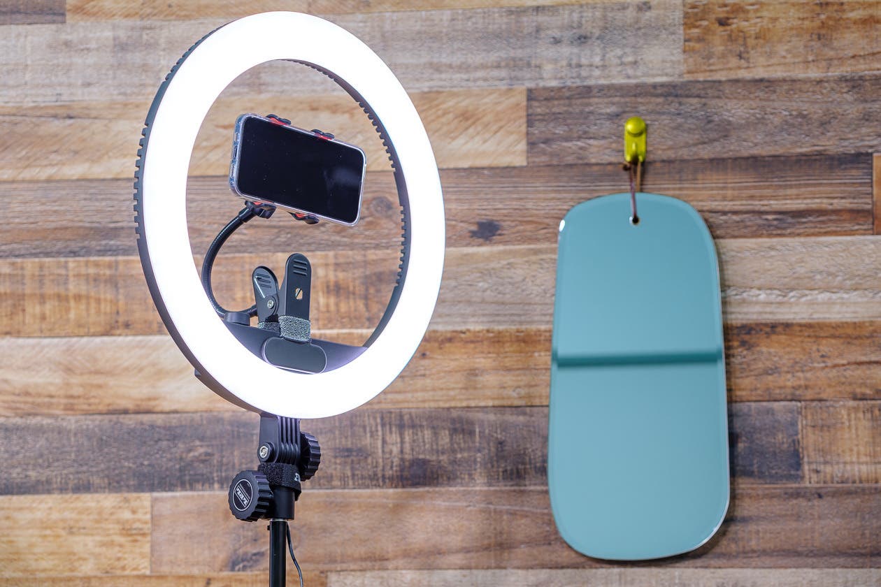 【BLUE eeSa】ﾌﾞﾙｰｲｰｻ 新宿1分/Ｄ5番/新宿西口20秒 /Web会議/ボードゲーム/YouTube撮影/TV観戦の写真10