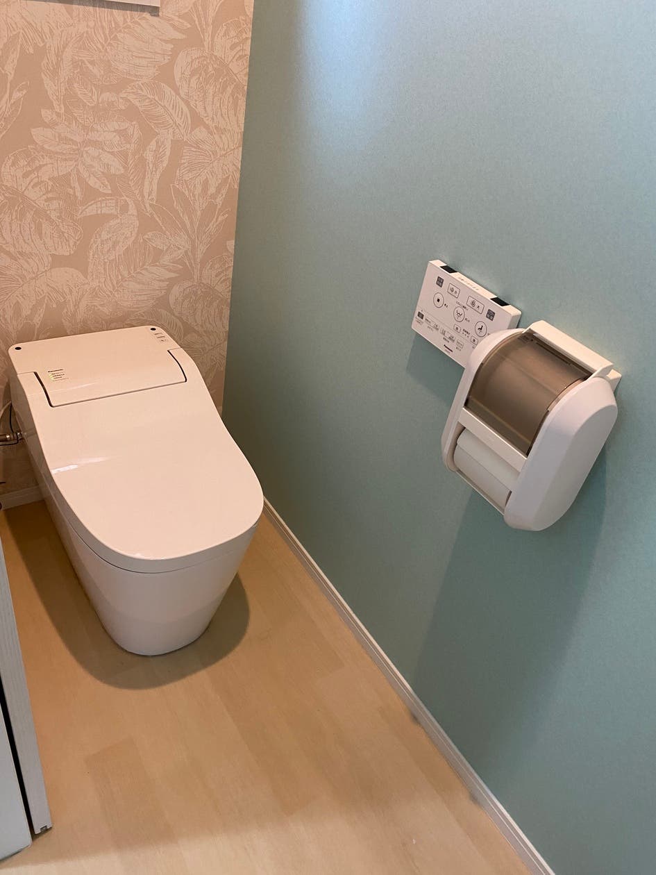 定員15名 床は清潔感のある白いクッションフロアです。 ※ 土足・ヒールでの入室は厳禁。 裏底が白のシューズをご着用ください。の写真12