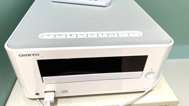 定員15名 床は清潔感のある白いクッションフロアです。 ※ 土足・ヒールでの入室は厳禁。 裏底が白のシューズをご着用ください。の写真15