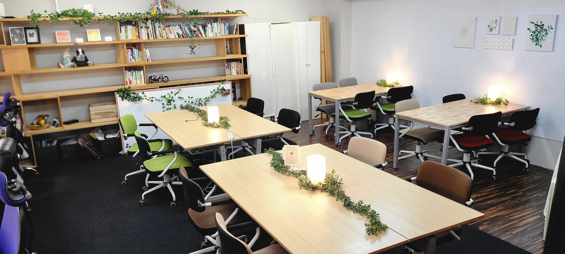 【駅前】1名OK!最大50名/カフェのようなくつろぎコワーキングスペース会議室(セミナー・研修・勉強会)大阪市北区/梅田/南森町の写真10