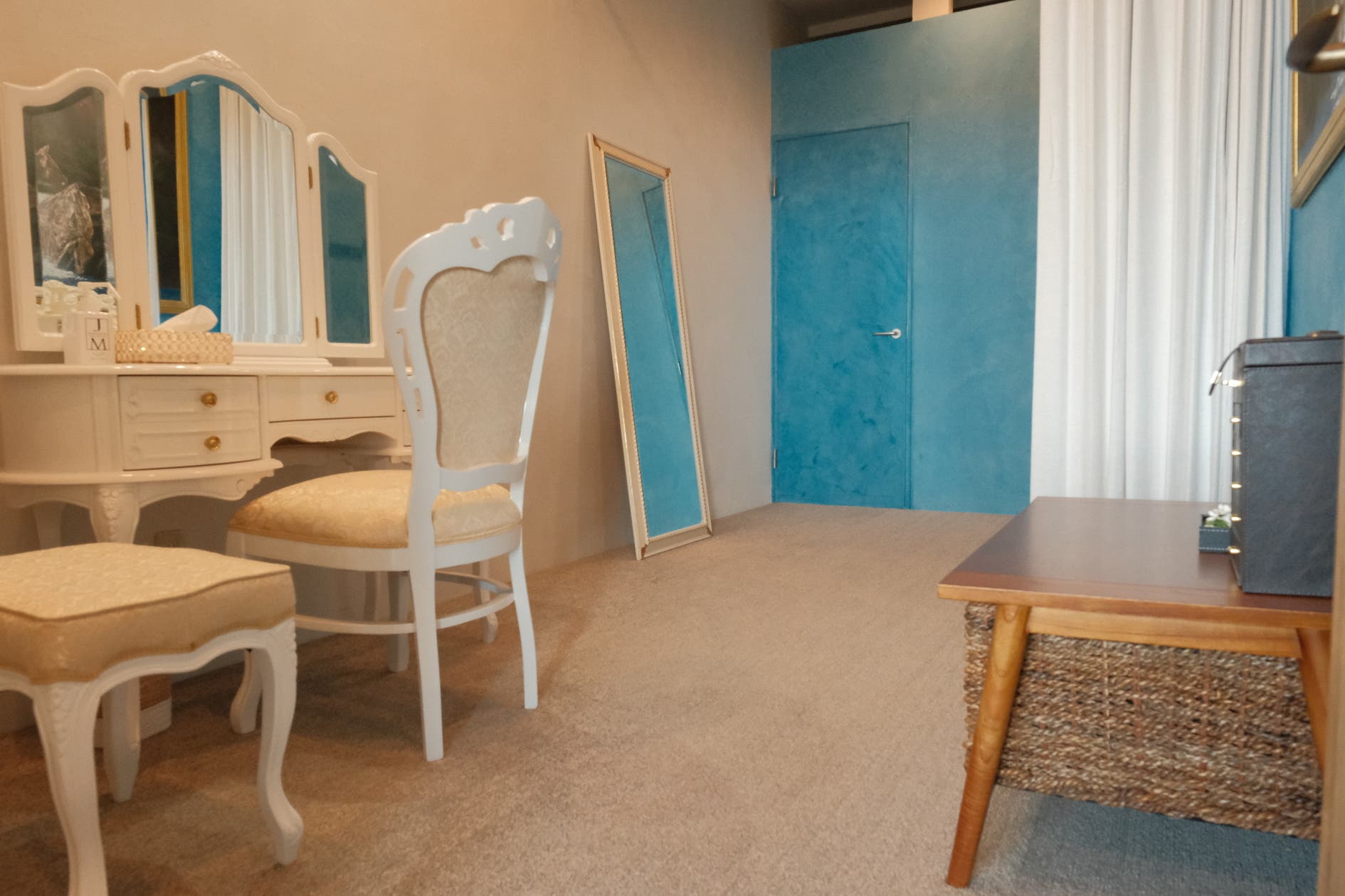 海まで徒歩2分。片瀬江ノ島駅から徒歩５分。衣装撮影やテレビ番組・ウエディング等様々な撮影に使用できます。の写真7