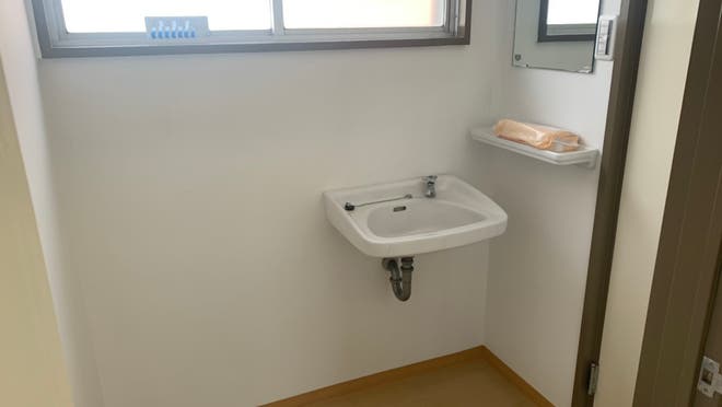 トイレ完備!敷地内に駐車スペース有!約60㎡の広々空間!の写真9