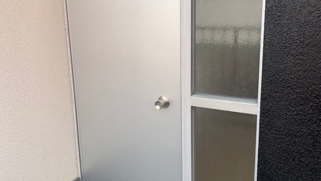 トイレ完備!敷地内に駐車スペース有!約60㎡の広々空間!の写真4