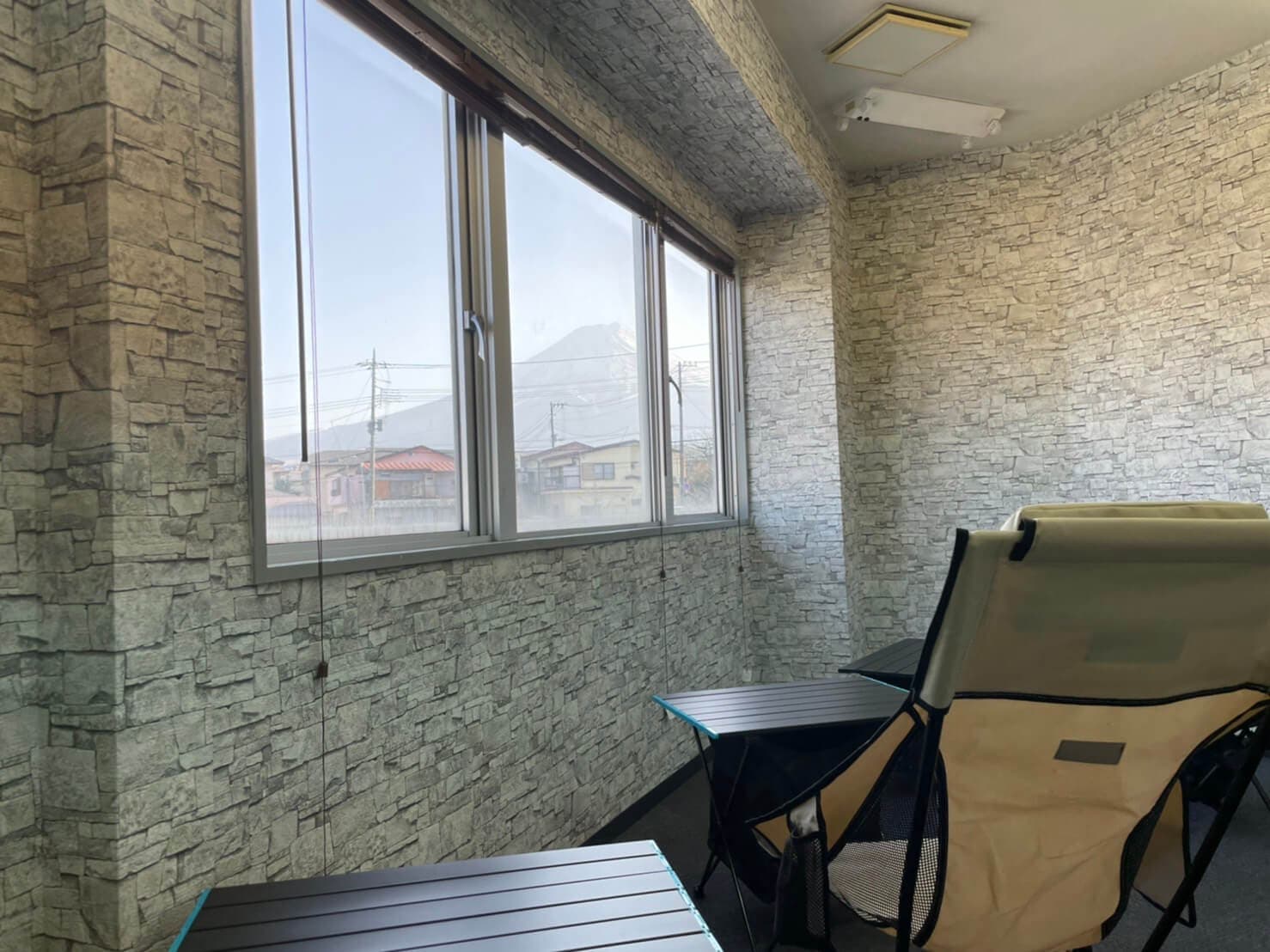 3周年記念30%OFF！4名個室が1時間700円！24時間営業！山梨県富士吉田市に所在し、都心から1時間30分とアクセス良好！の写真5