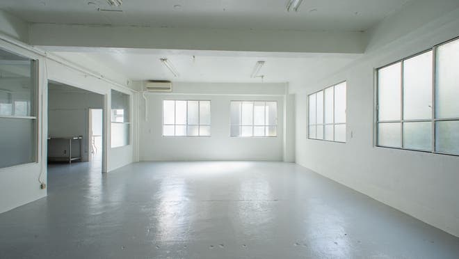 目黒 五反田 不動前 白ペンキ仕上げ 大判ペルシャ絨毯 格安プランあり ハウススタジオの写真6