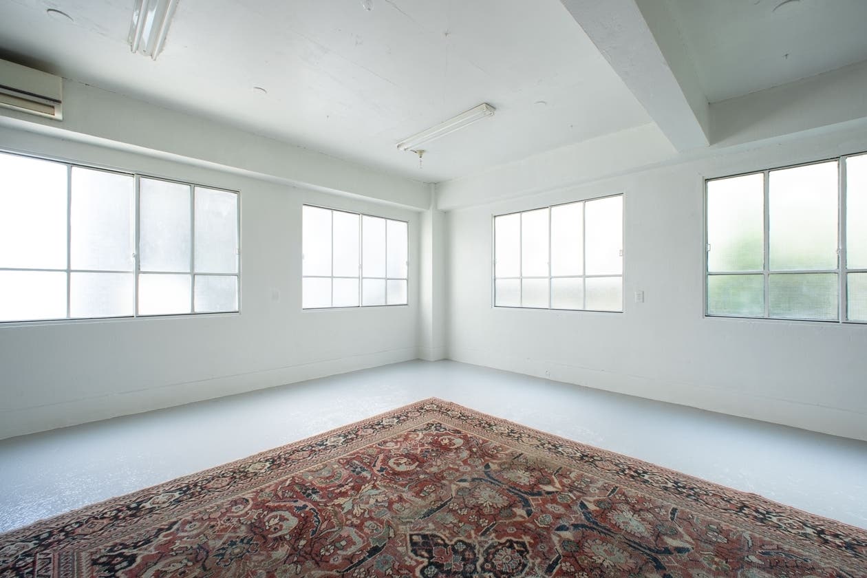 目黒 五反田 不動前 白ペンキ仕上げ  大判ペルシャ絨毯 格安プランあり　ハウススタジオの写真25