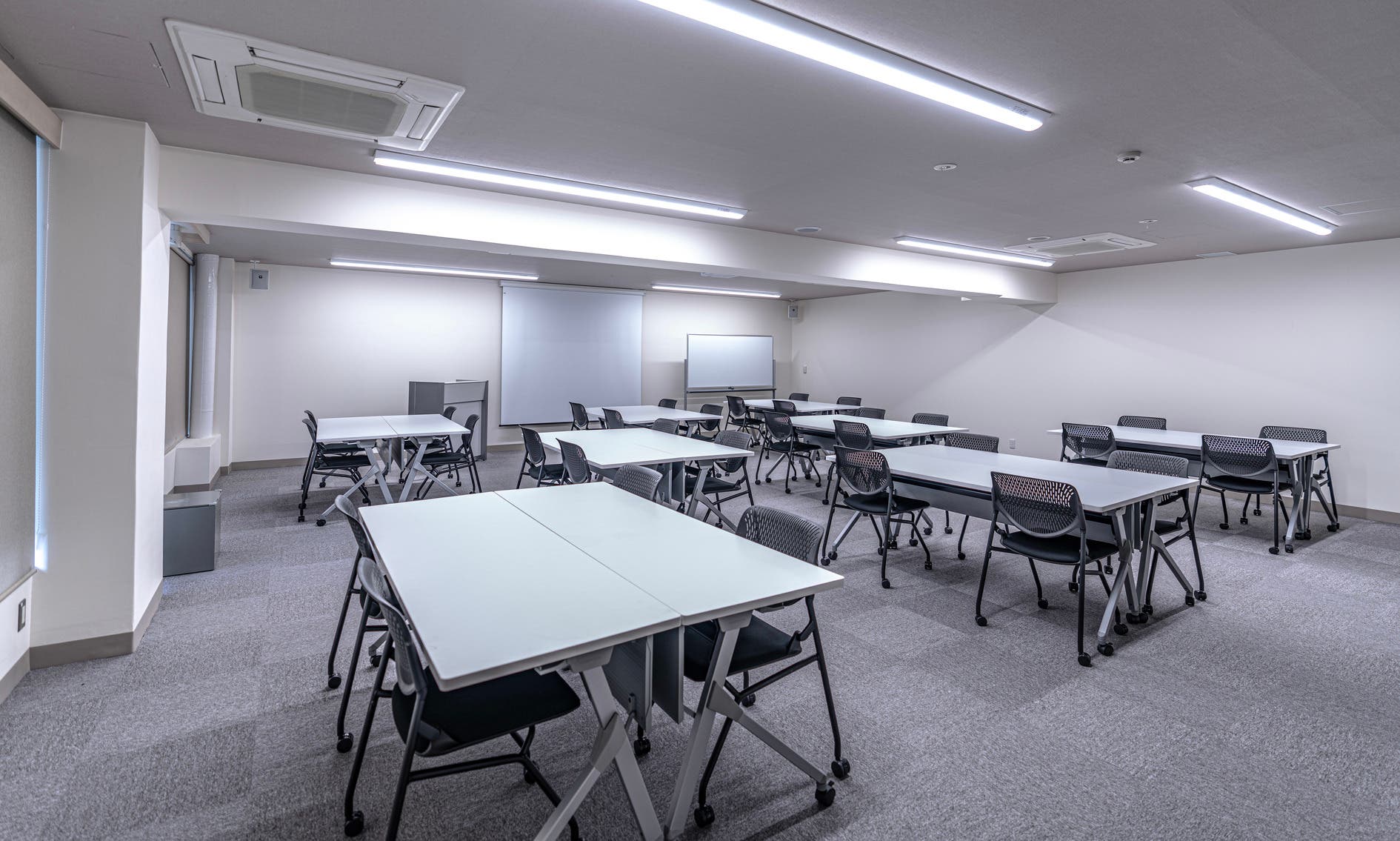 【新橋7分・銀座5分】ビジネスやセミナー利用に最適な全15室✨プロジェクター完備✨N401｜研修・試験・講演会・懇親会にの写真3