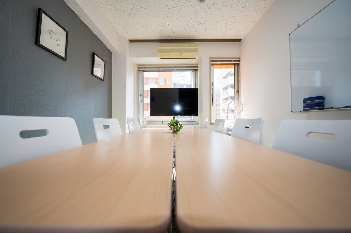 完全個室・Wi-Fi６あり【横浜駅徒歩３分】きれいなスペースで快適なテレワーク・会議ができる！の写真6