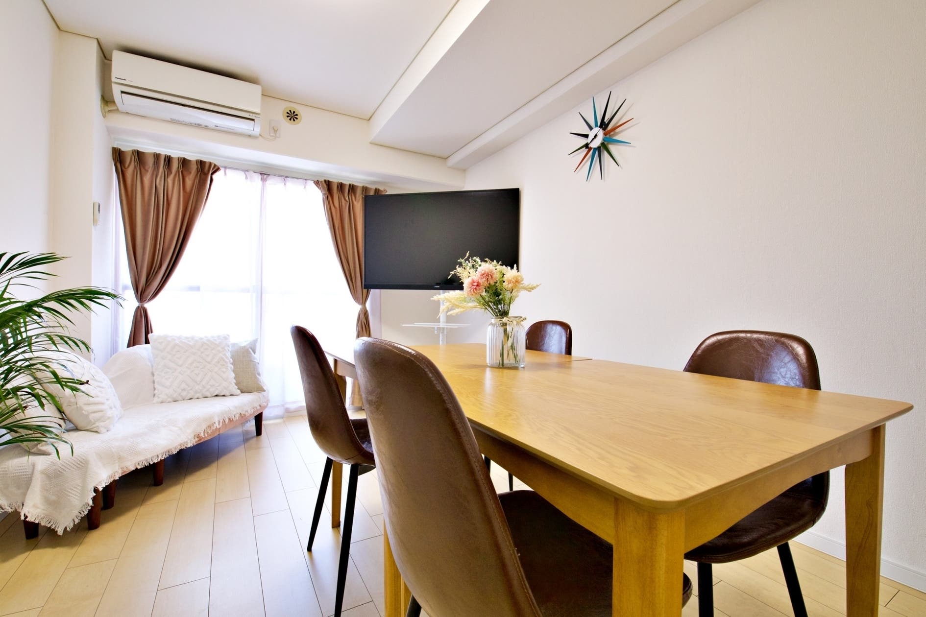 クリスマスツリー装飾中🎄歓送迎会｜パーティー・会議・作業｜大画面TV📺｜高速Wi-Fi📶｜YouTube🎥_419の写真13