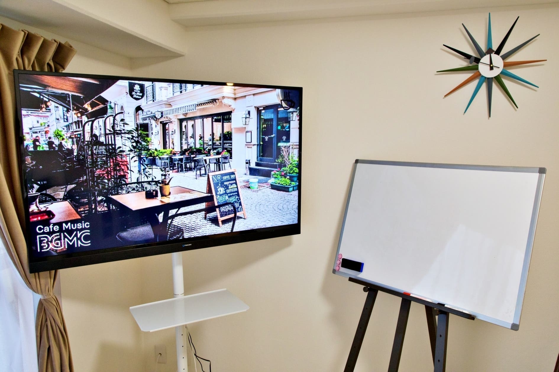 クリスマスツリー装飾中🎄歓送迎会｜パーティー・会議・作業｜大画面TV📺｜高速Wi-Fi📶｜YouTube🎥_419の写真8