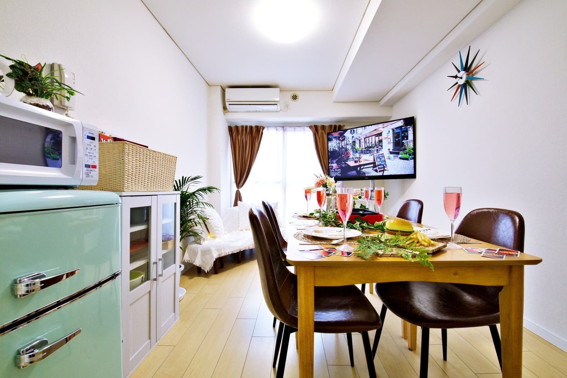 クリスマスツリー装飾中🎄歓送迎会｜パーティー・会議・作業｜大画面TV📺｜高速Wi-Fi📶｜YouTube🎥_419の写真16