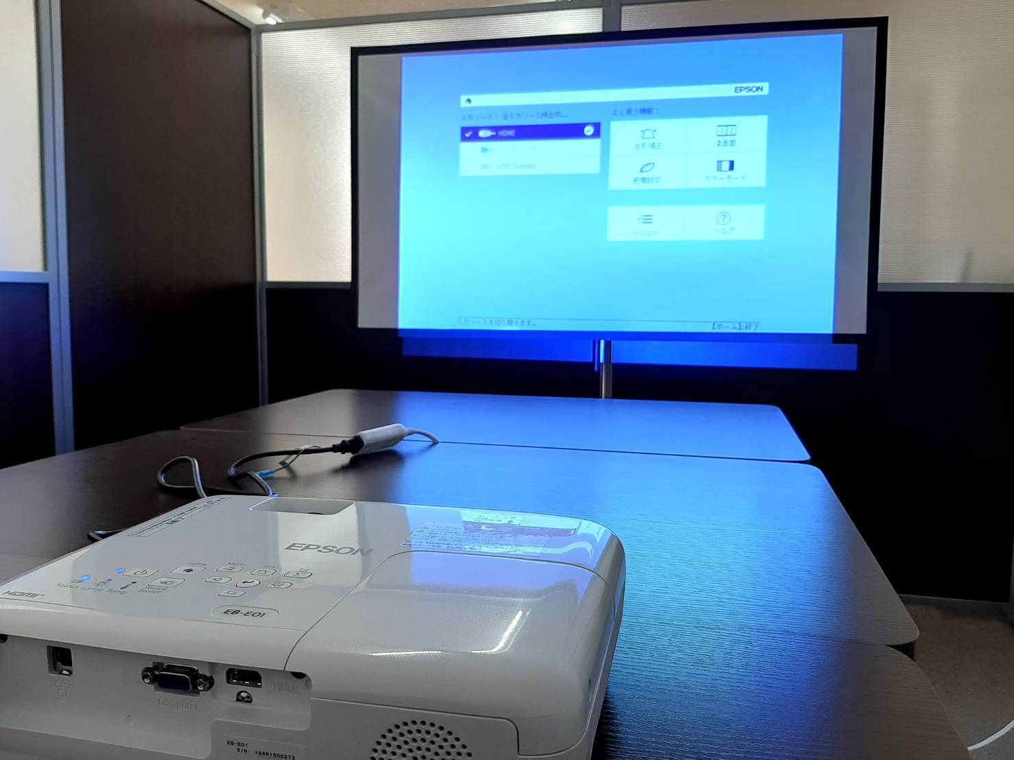 恵庭市IZARI Village【ミーティングスペース】★打ち合わせ・少人数の会議用★の写真5