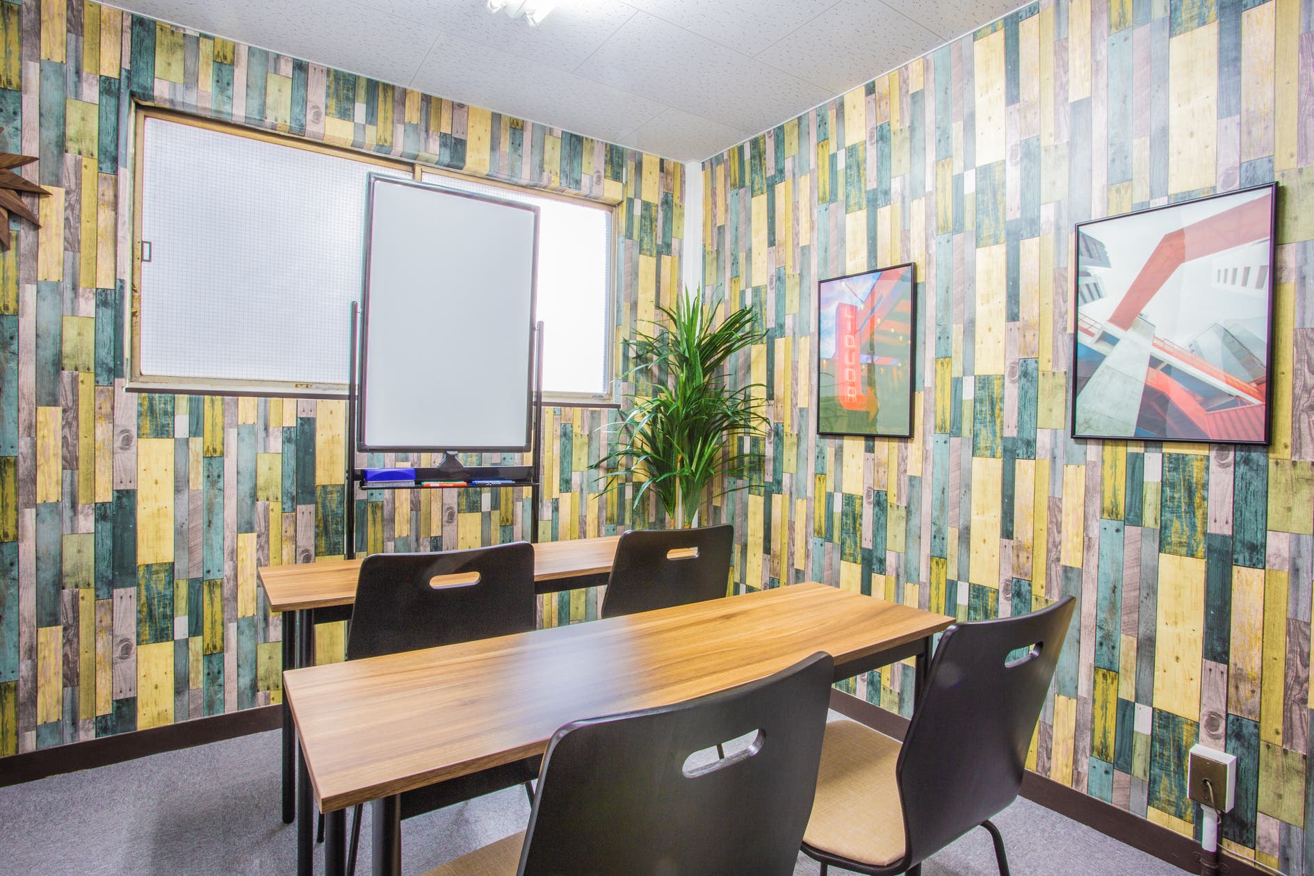 【たくすぺ★池袋駅徒歩1分★OPEN特価!!】駅ちか・やすい・高速Wi-Fi♪会議・テレワーク★土足可・飲食可・おしゃれ個室♪の写真9