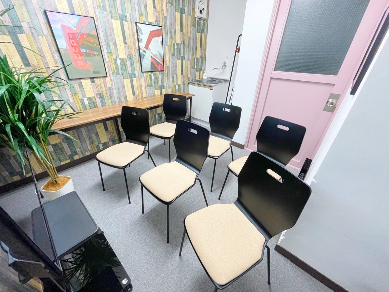 【たくすぺ★池袋駅徒歩1分★OPEN特価!!】駅ちか・やすい・高速Wi-Fi♪会議・テレワーク★土足可・飲食可・おしゃれ個室♪の写真15