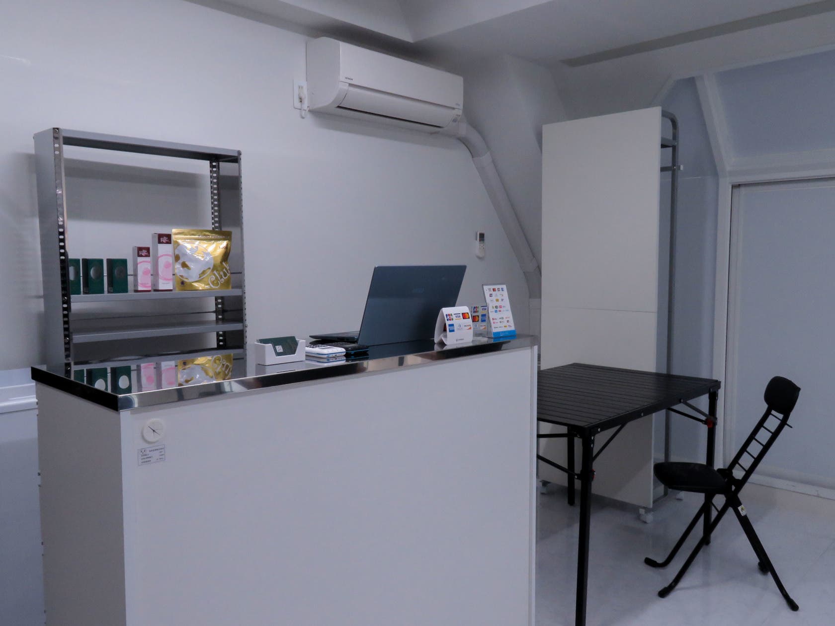 【原宿駅徒歩3分】竹下通り至近！自分だけのヘアメイクサロンを実現！ Youtube撮影OK! ロケ撮影控え室に！面貸しの写真25