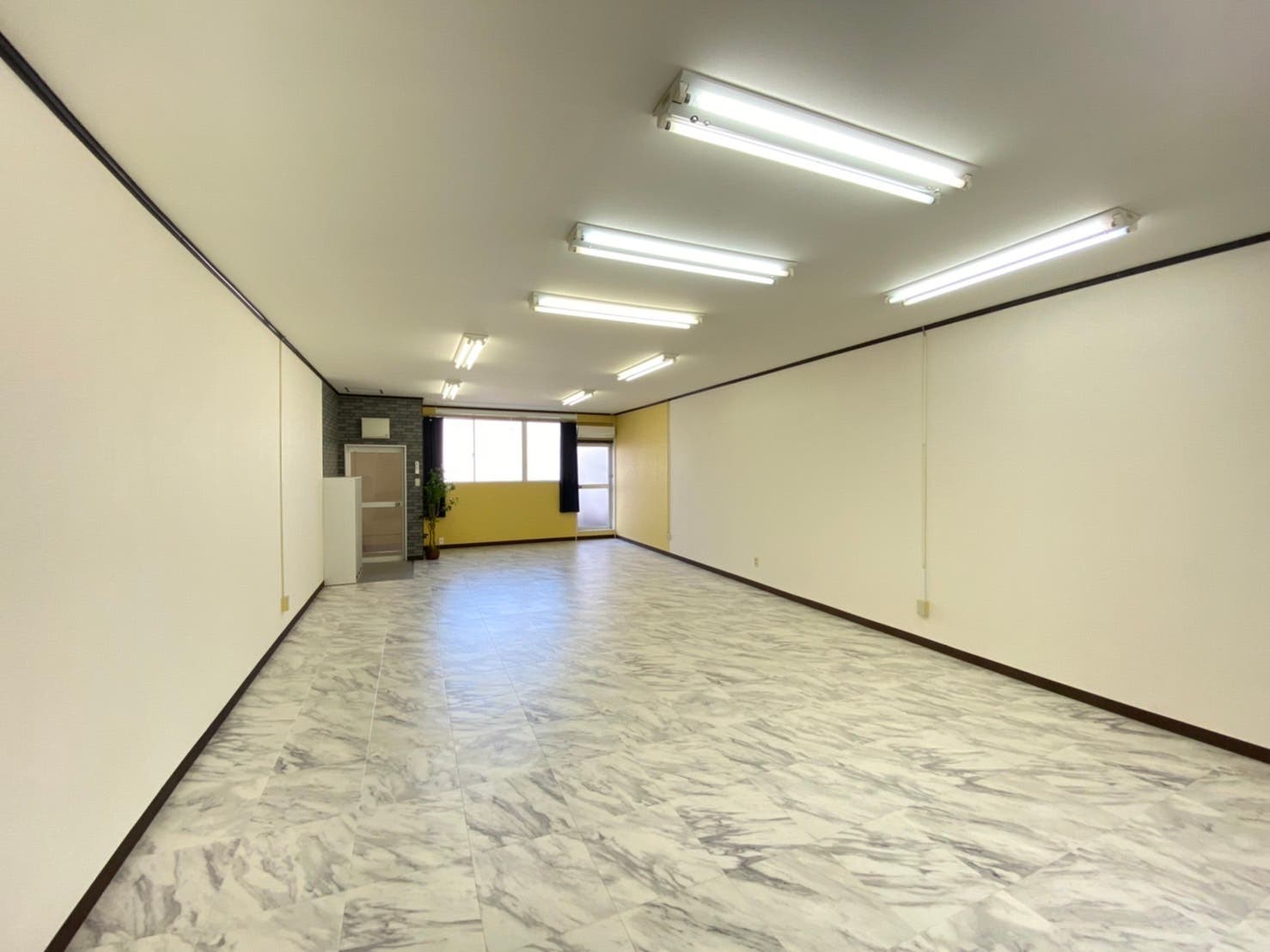 福山駅 大黒町 貸会議室の写真9