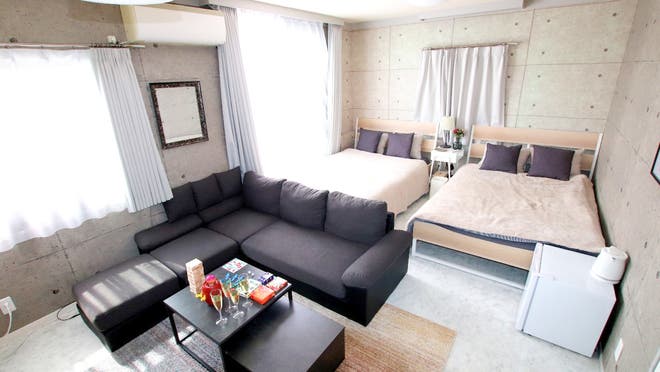 ☝️直前割😌24時間利用可☀南向き自然光抜群👀ネトフリ、アマプラ見放題🛏️ダブルベッド2台🙆ゴミ捨て無料の写真2