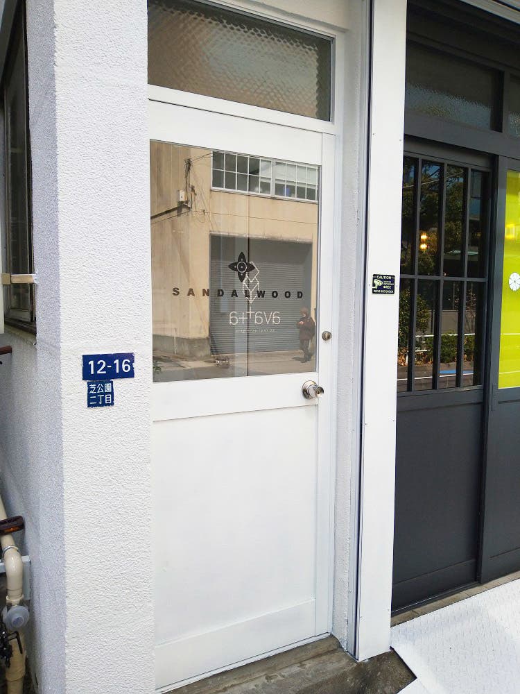 白を基調とした内・外装で様々なジャンルのアート展示、展示会、撮影に適しております。の写真3