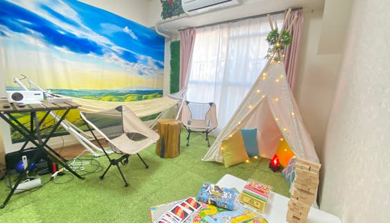 【祇園店03】キャンプ風✨大画面でネトフリ&ゲーム🎮プラネタリウム✨ボードゲーム✨会議/プロジェクター/女子会/ママ会/デート/の写真1