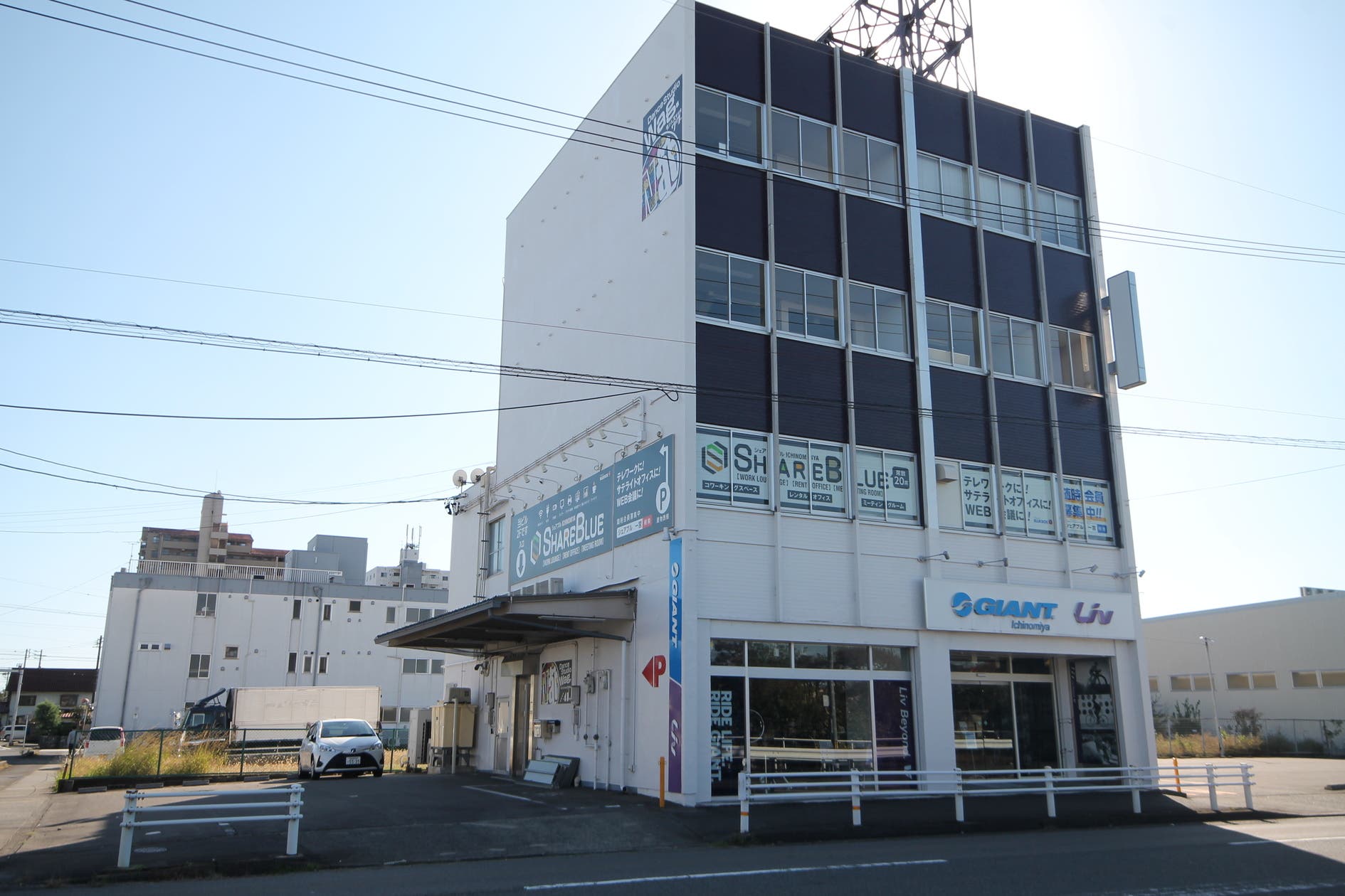 ■C：会議室■【少人数での打ち合わせに最適】大型モニター完備等設備充実の貸し会議室です！の写真7