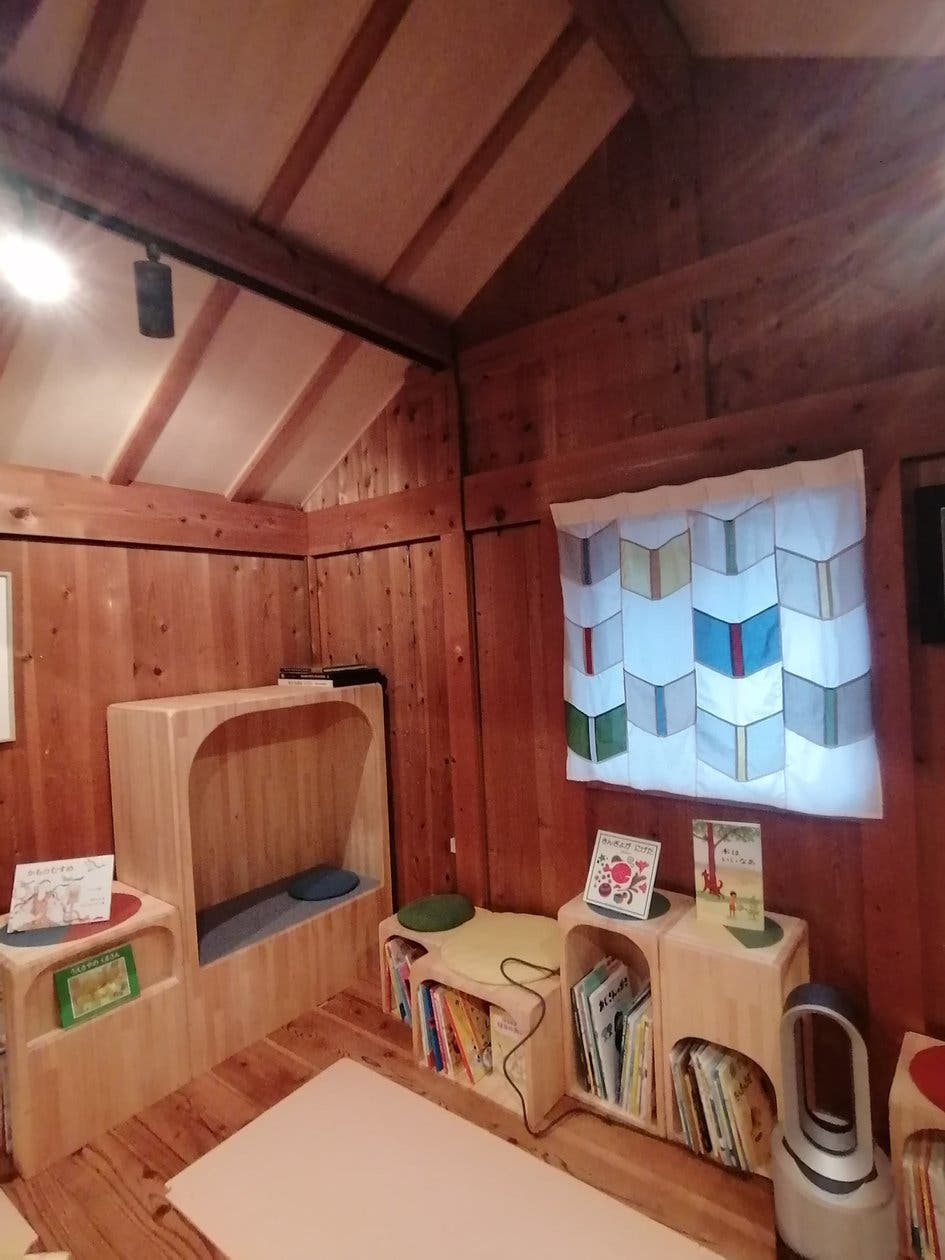 幼児から小学校低学年向け　絵本ライブラリーの写真7