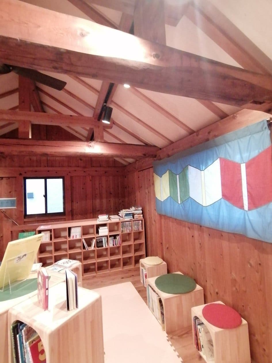 幼児から小学校低学年向け　絵本ライブラリーの写真8